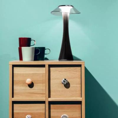 Cina Il tocco di luce notturna esile del lato del letto di Dimmable della vita della spina degli Stati Uniti ha condotto la lampada da tavolo in vendita