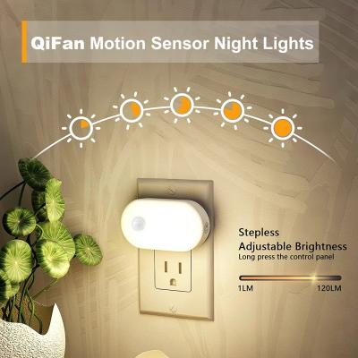 Cina luce notturna del sensore di 0.3W 500mAh Amber Plug In Smart Motion con luminosità regolabile in vendita