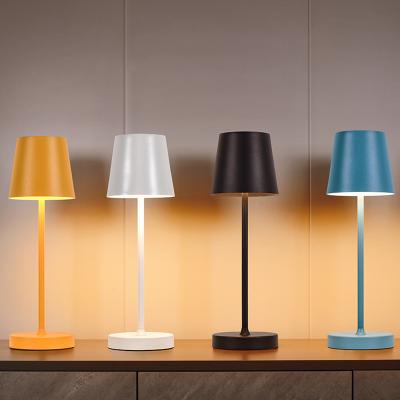 Cina Luce senza cordone dello scrittorio di tocco del ristorante LED, lampada da tavolo ricaricabile del metallo dell'hotel di Antivari in vendita
