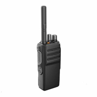 China Radio digital de dos vías XIR P3688+ Función de GPS digital analógica portátil DMR Alarma de emergencia en venta