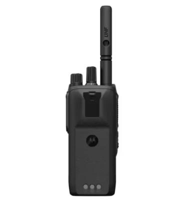 China Radio profesional DMR tipo Motorola Walkie Talkie de dos vías con 5W de potencia de salida en venta
