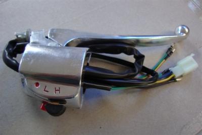 Chine Commutateurs universels de la moto Cg125 pour Honda, commutateur de phare de moto de 22mm à vendre