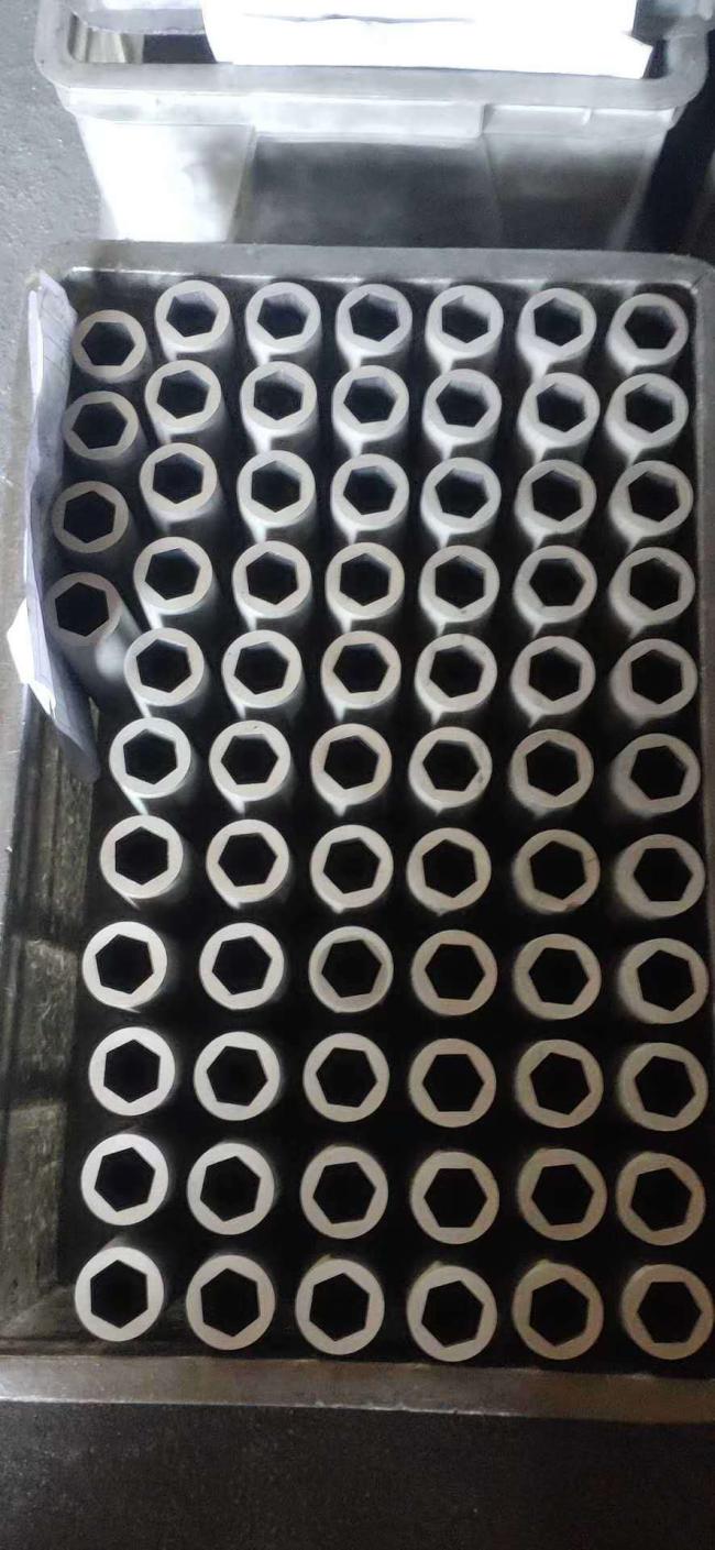 One Hole Two Holes Copper Iron Water Jacket