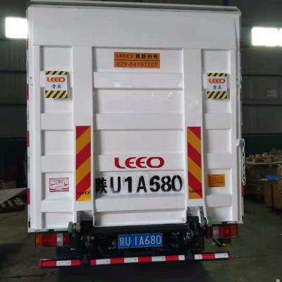 Cina Portoni automatici dell'ascensore del camion di capacità di carico 1500kg per la lega di alluminio dei furgoni 1200mm in vendita