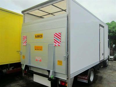 Cina 1,5 il portone di Ton Steel Material Truck Tail solleva 1.8m Van Tailgate Lifter in vendita