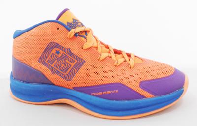 China Zapatillas deportivas para hombre ligeras del punto de la zapatillas de baloncesto del top del alto PU + malla en venta