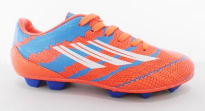 Cina I morsetti all'aperto variopinti di calcio con la marca dell'unità di elaborazione Upper/RB Outsole Cusotmized sono accolti favorevolmente in vendita