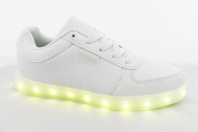 Chine Chaussures de sport intelligentes blanches pour des chaussures d'enfant en bas âge de dames des hommes avec des lumières à vendre