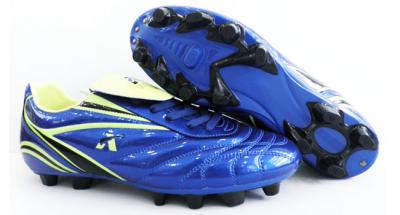 Cina Il calcio all'aperto degli uomini blu di TPU calza le scarpe respirabili per terreno duro in vendita