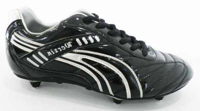 Cina Il calcio all'aperto del tappeto erboso delle donne rinforza il perno con una bietta Groud morbido di TPU Outsole in vendita