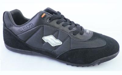 Cina scarpa da tennis di 2015 una nuova scarpe casuali di stile per gli uomini e la donna/2015 nuove scarpe di calcio di progettazione in vendita