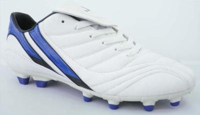 Cina Scarpe all'aperto dell'interno di calcio della Costante-Terra, morsetti colorati luminosi di calcio in vendita