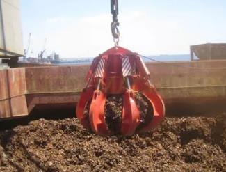 Cina Residuo che tratta il materiale granulare della gru a benna della scorza d'arancia meccanica del secchio in vendita