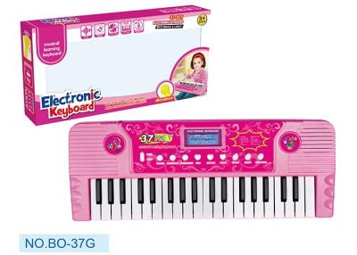 Cina Tastiera di piano elettronica dei bambini rosa con il microfono a pile in vendita