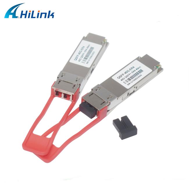 40Gb/s QSFP+ Transceiver connector detail