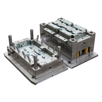Chine Moulage par injection électronique simple de la cavité PBT 15% GF YUDO à vendre