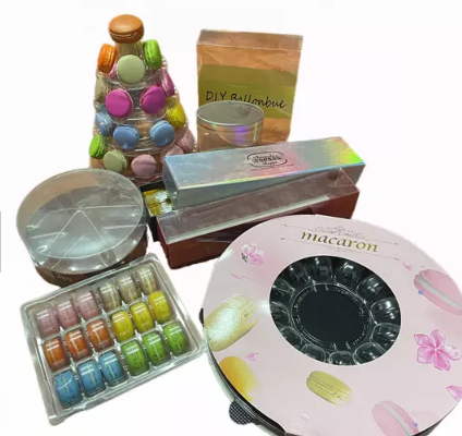 Luxury 12 pcs Macaron Packaging Red Kraft Paper Box With Plastic Inner 5