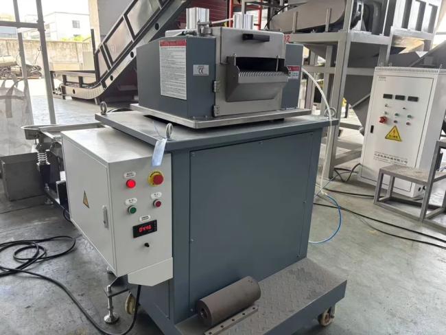 Plastic Granulating Machine PP PE Plastic Granulator Waste PP PE Plastic Pelletizing Machine