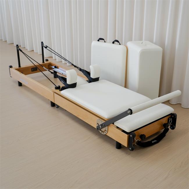 Customized High-standard Studio Commercial Pilates Equipment, Wooden Reformer, Foldable Portable Pilates Reformer.