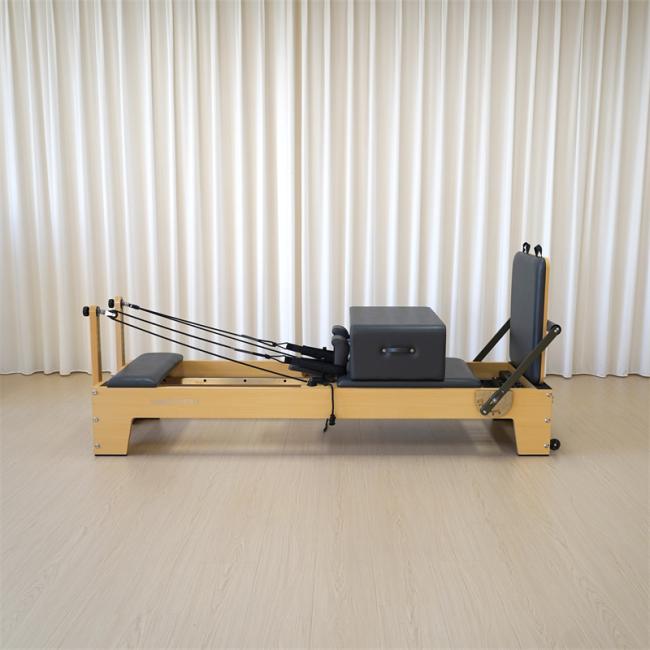 Customized High-standard Studio Commercial Pilates Equipment, Wooden Reformer, Foldable Portable Pilates Reformer.