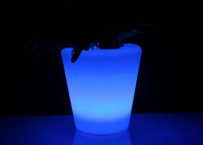 Cina Vaso di fiore moderno del LED alimentato dalla batteria al litio per l'evento, partito, nozze in vendita
