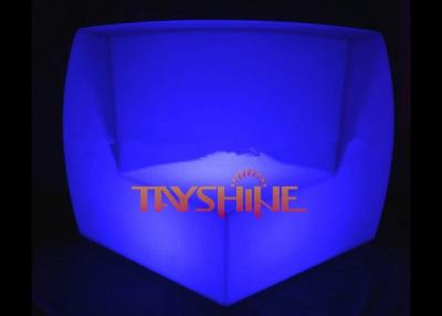 Cina Mobilia ricaricabile del sofà del LED, sgabelli da bar illuminati con multi colore di 4 RGB in vendita