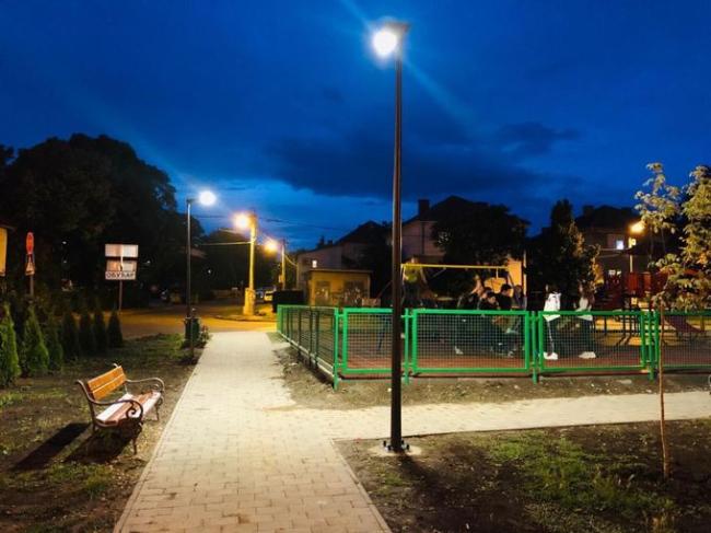 iluminazione pubblica principale all'aperto di Solar LED del regolatore di 5000k MPPT con l'alloggio grigio & nero 2 del sensore di moto,