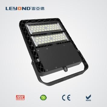 Cina Progettazione modulare all'aperto della luce di inondazione dello stadio di fabbricazione LED della Cina 5 anni di garanzia in vendita