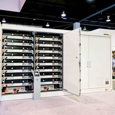 China Sistema de almacenamiento de energía de energía solar fuera de la red con capacidad de 1mwh y 2mwh Batería de iones de litio Bess Contenedor de enfriamiento líquido en venta