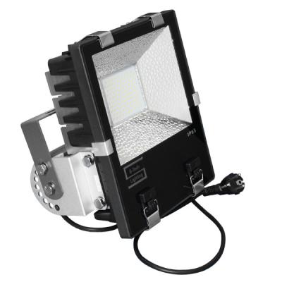 Cina La lega di alluminio IP65 impermeabilizza il vetro temperato delle luci di inondazione del LED per i centri espositivi in vendita