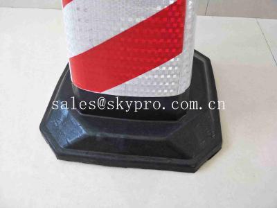 Κίνα Συνήθειας τετραγωνικά αντανακλαστικά επίπεδα φορμαρισμένα κώνος λαστιχένια προϊόντα κυκλοφορίας PE εύκαμπτα χρωματισμένα προς πώληση