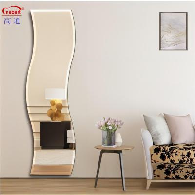 Cina Modern Stylish Full Length Beveled Led Light Bathroom Mirror for Home Decor in vendita