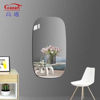 Cina Customized Size Glass Hallway Full Length Beauty Salon Bathroom Makeup Furniture Bath House Decor With Light in vendita