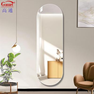 Cina Customized Size Full Length Beveled Glass Makeup Bathroom Mirror with LED Design in vendita