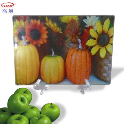 中国 All-Season Round Tempered Glass Kitchen Cutting Board with Customized Logo Acceptable 販売のため