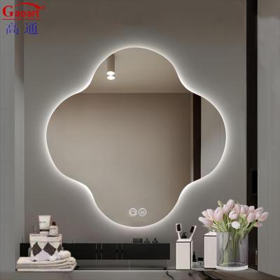 Cina Magiaggio intelligente personalizzato a lunghezza intera, illuminato per il muro del bagno, appeso con specchio a led ovale in vendita