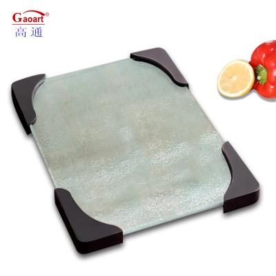 Cina Tempered Glass Cutting Board with Rubber Edged All-Season Kitchen Tool 4pcs Corners in vendita