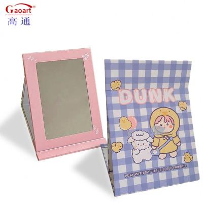 Cina Mini Round Pocket Vanity Heart Shaped Makeup Specchio Compatto per il Touch-Up in vendita