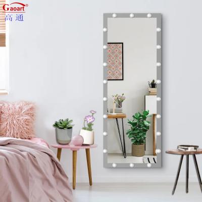 Cina Discover the Perfect Lighting for Your Makeup with Hollywood Mirror in vendita