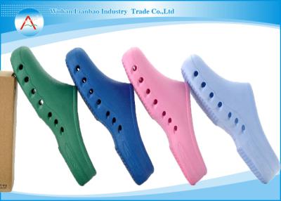 Cina Calzature mediche rosa delle scarpe di lavoro delle anti di slittamento donne di stile antistatiche in vendita