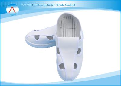 Cina Calzature uniche della sala operatoria della luce bianca/scarpe mediche dell'infermiere comode in vendita