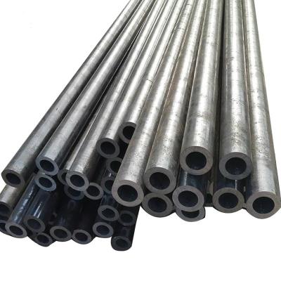 China 13 Inch Alloy Steel Seamless API Oil Pipe with ±1% Tolerance and ISO 9001 Certification for sale