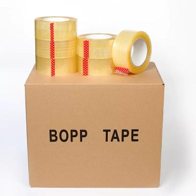 Cina BOPP Adhesive Tape Clear Packing Package Tape 48mm X 60/66/100/150m Sticky Packaging Sealing Box in vendita