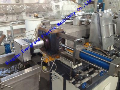 Cina Plastica dello spreco della bottiglia dell'ANIMALE DOMESTICO che ricicla la macchina di pelletizzazione con il dispositivo di raffreddamento a aria in vendita
