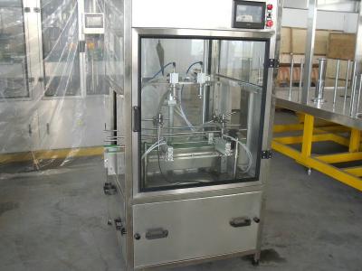 Cina Macchina di rifornimento dell'olio da cucina e tappatrice automatica 2 della bottiglia in 1 220/380V in vendita