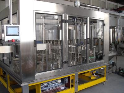 Cina Imbottigliatrice pura dell'acqua potabile 3 in 1 da azionamento elettrico, controllo di SpA in vendita