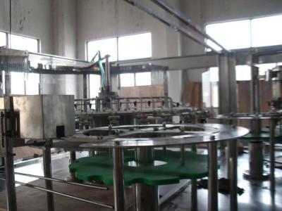 Cina Macchina di rifornimento del succo di frutta per l'ANIMALE DOMESTICO/bottiglia di plastica, linea di riempimento liquida automatica in vendita
