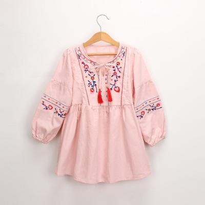 中国 刺繍される長袖はばねの子供の衣類の女の子に縁を付けた服に服を着せる 販売のため