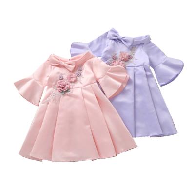 Cina Il vestito dei bambini dell'arco del fiore dell'abbigliamento di S di principessa Summer Children ' in vendita