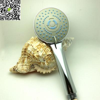 Cina Testa di doccia tenuta in mano filtrata amichevole di Eco per aumentare pressione utilizzando nel bagno in vendita